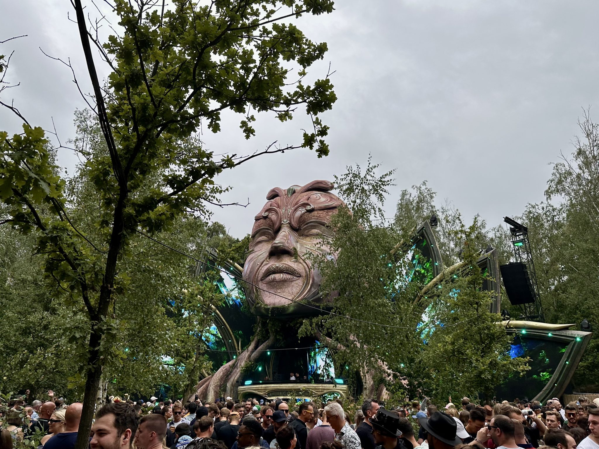 Tomorrowland 2026 Guide: Where to Stay, RV Rentals & Tips